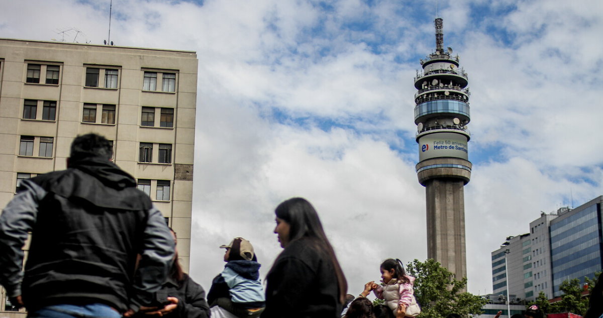 Carabineros investiga robo de cables y baterías en predios de Entel en ...
