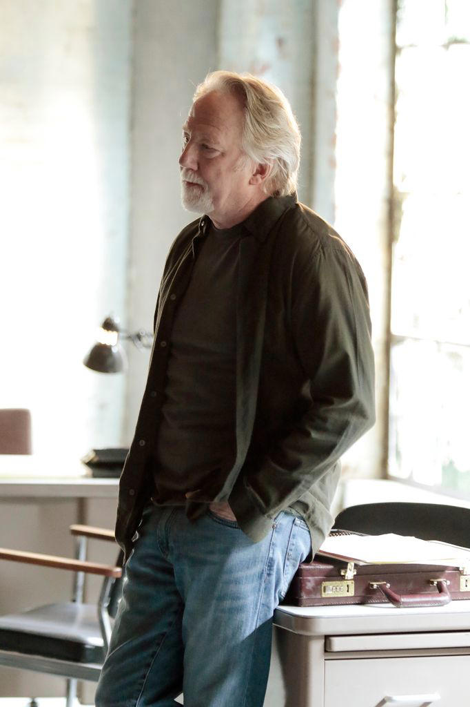 The West Wing actor Timothy Busfield issued arrest warrant for alleged ...