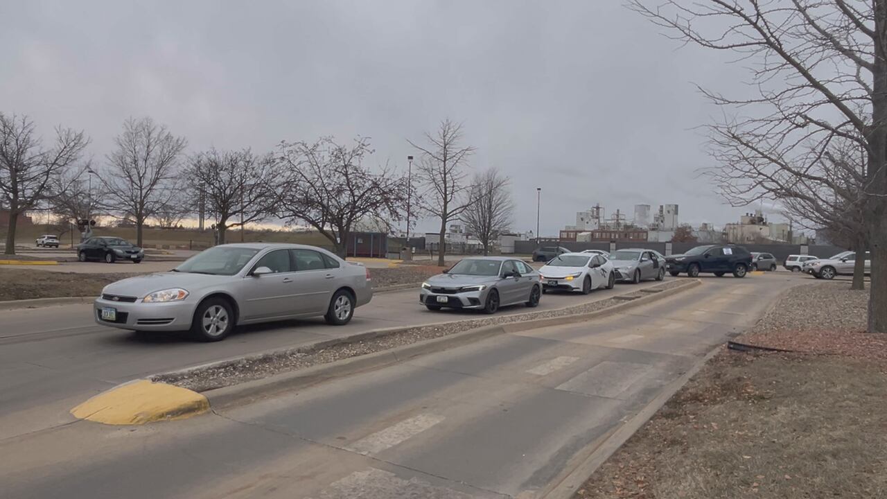 Dozens drive in funeral procession in memory of Renee Good, woman shot ...