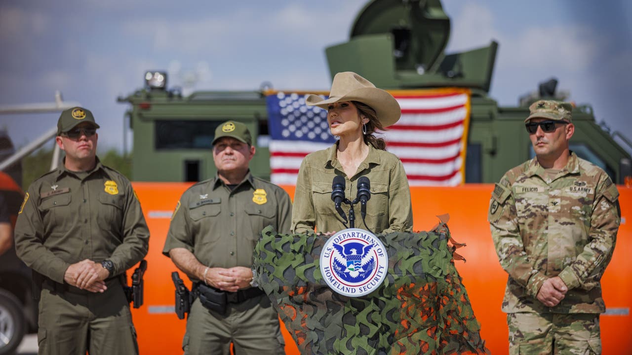 DHS Sec. Noem says new 500 miles of Texas border buoys will save ...