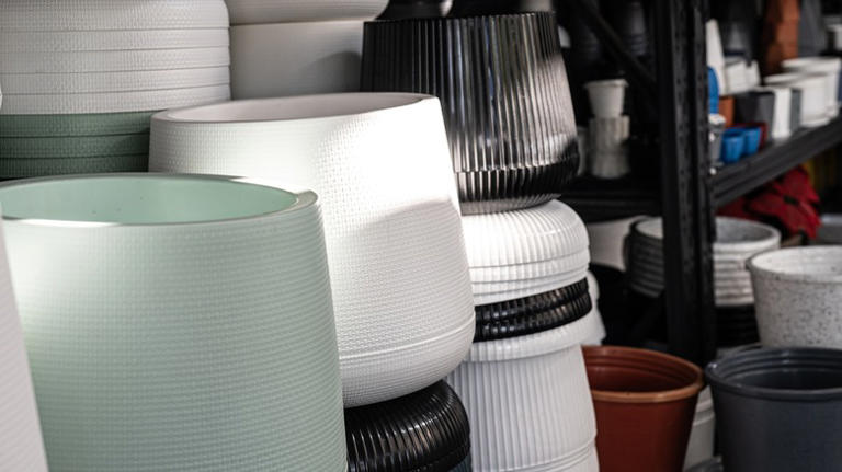 Enjoy beautiful blooms even in the city with a patio garden. Here's how ...