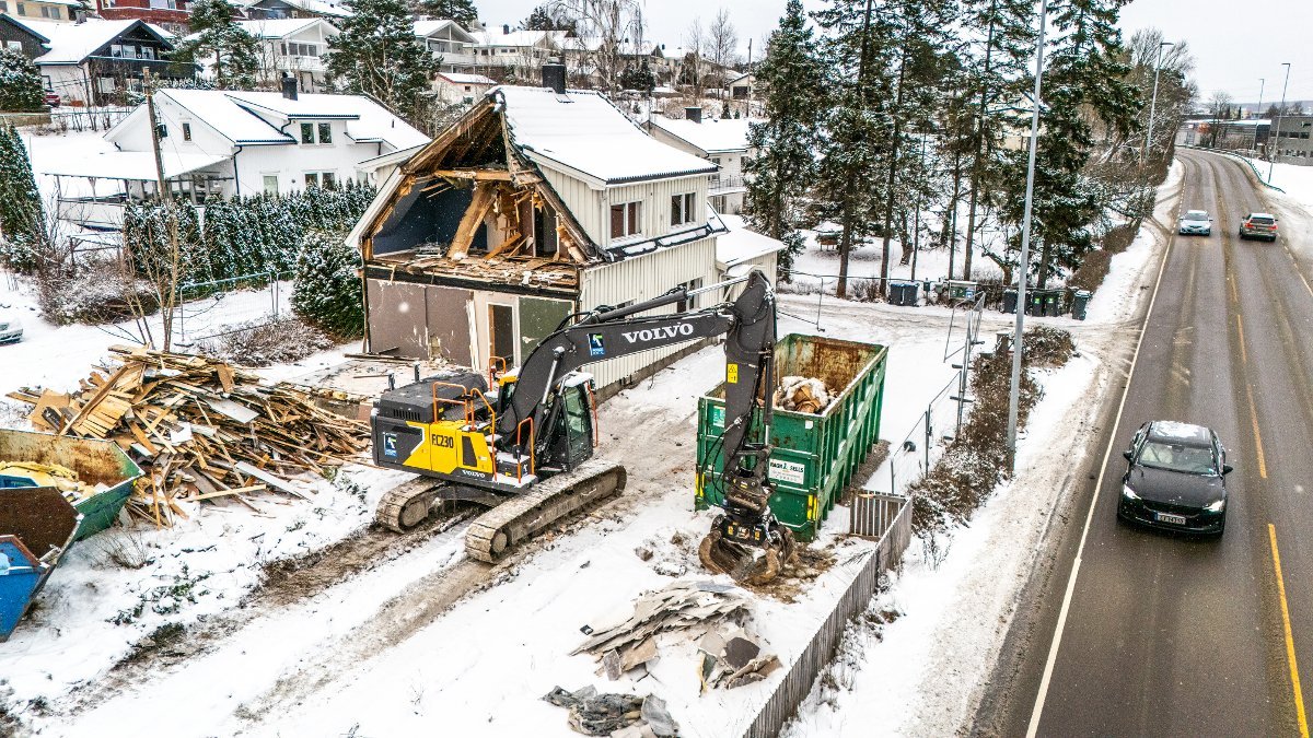 Kalkulator-krise: «Alt» sprekker – før byggingen i det hele tatt har ...