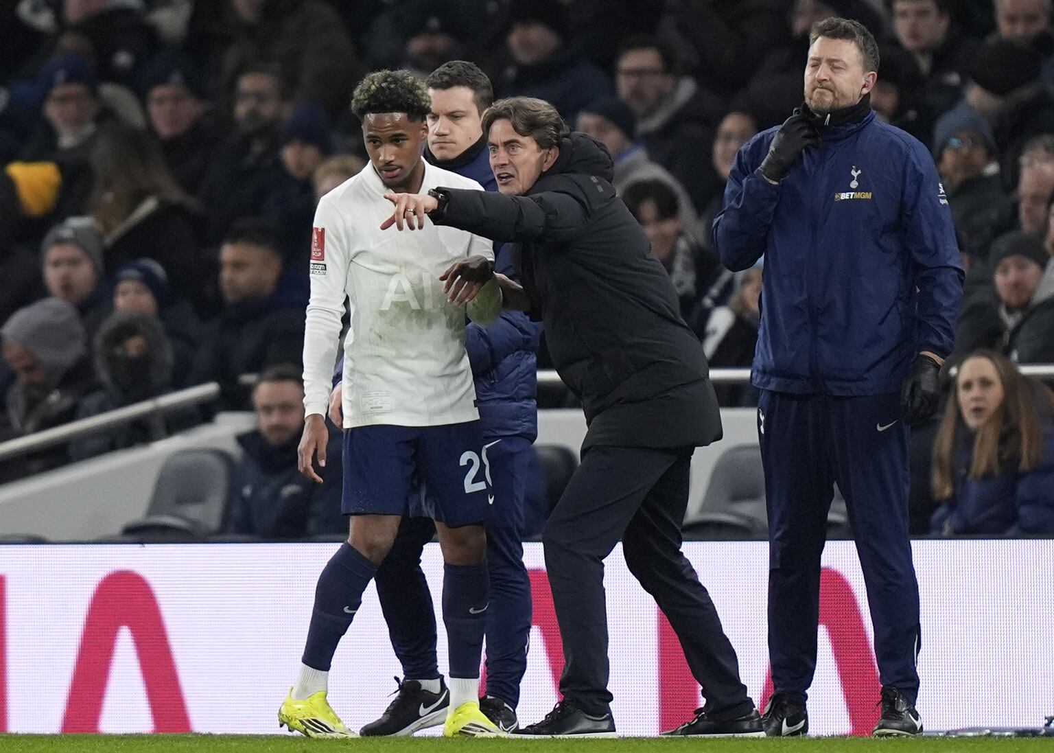 Pressure mounts on Thomas Frank as Tottenham dumped out of FA Cup by ...