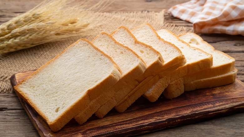 6 grocery store breads to buy, and 6 to avoid