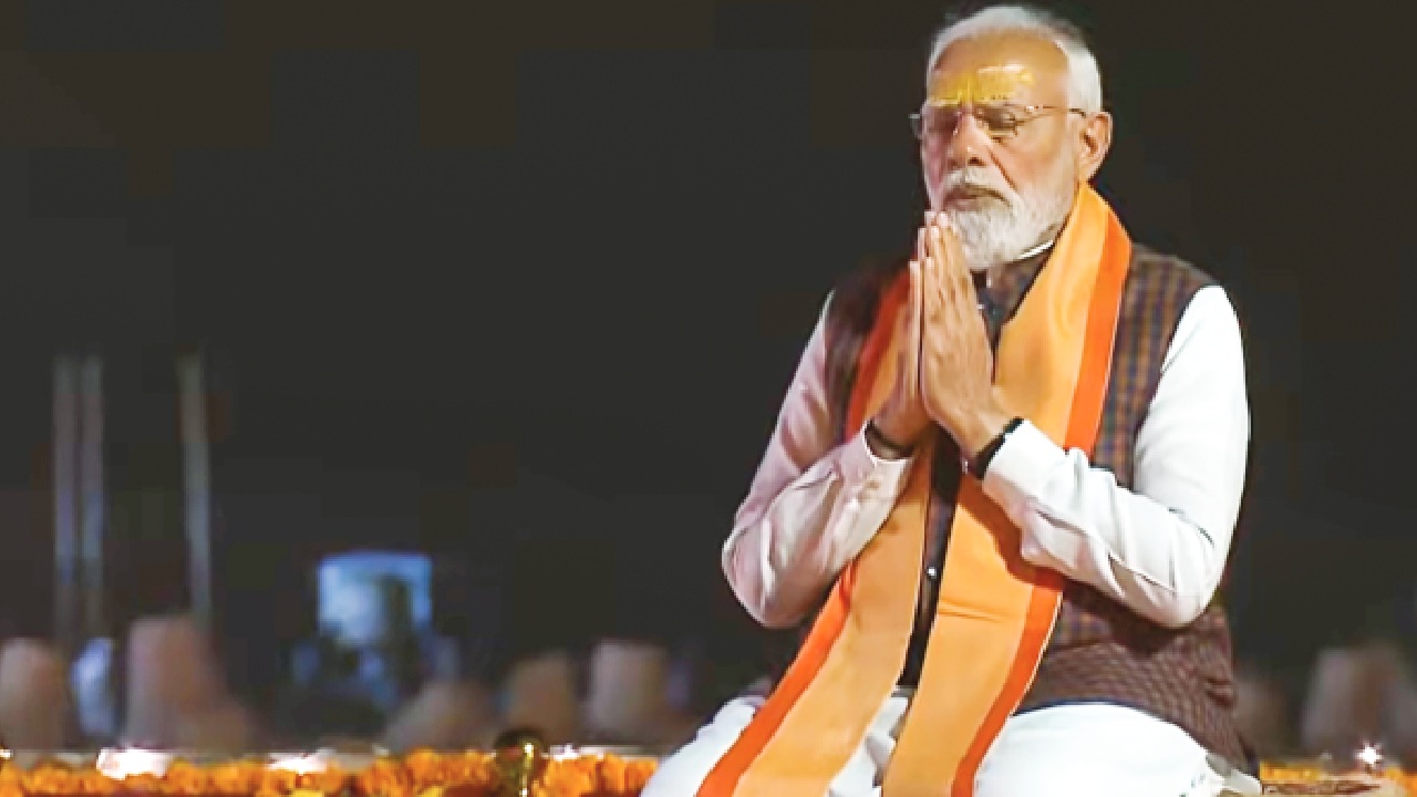 Omkar mantra reverberates in Somnath