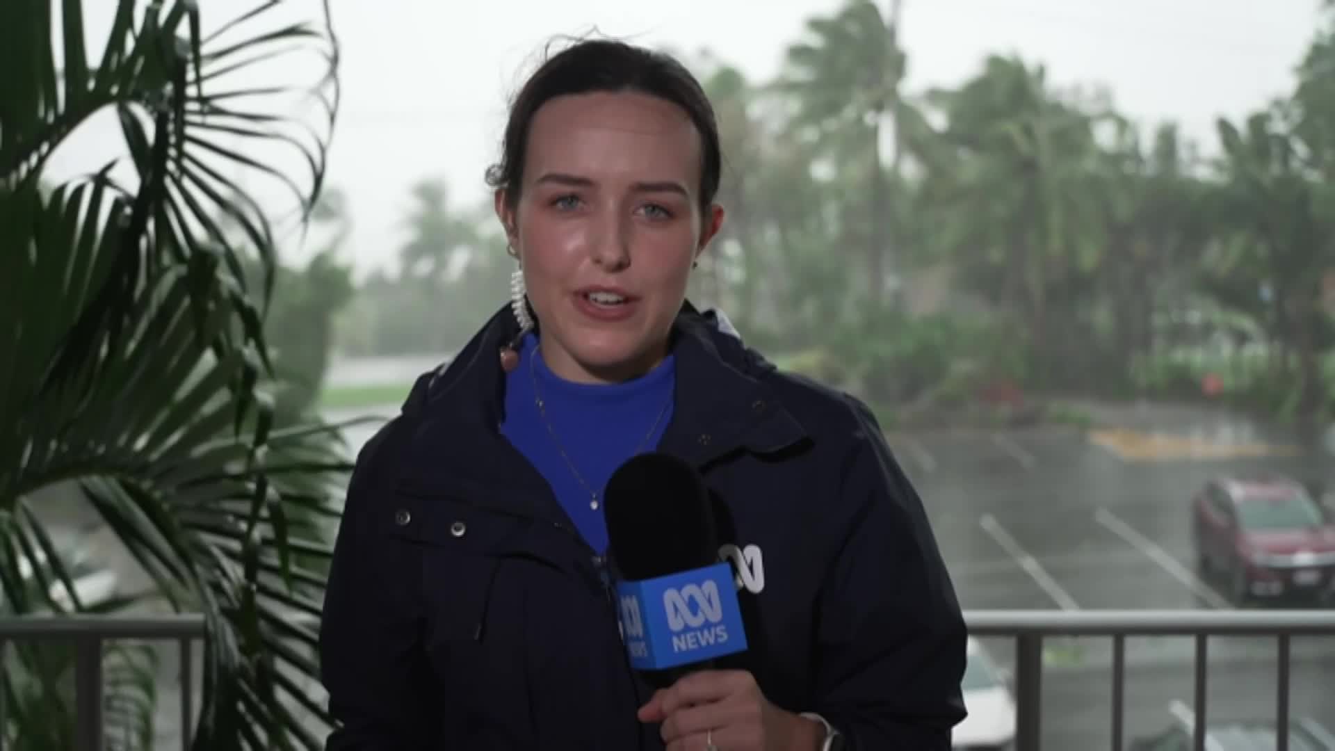 Tropical Cyclone Koji makes landfall in north Queensland