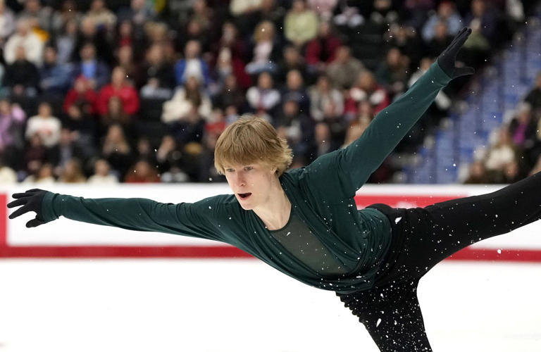 Gogolev claims men's crown; Pereira, Michaud win surprise pairs title ...