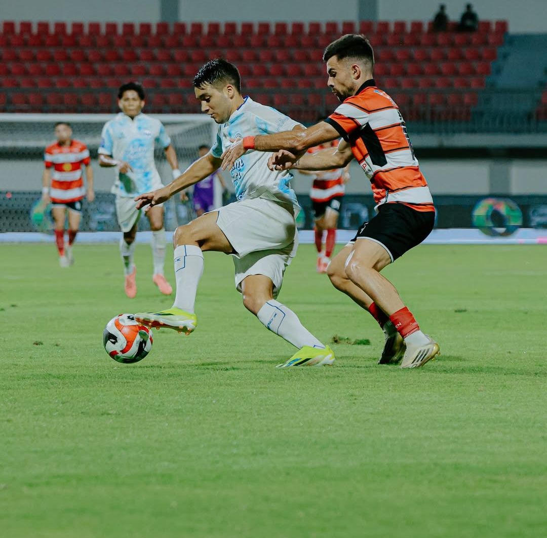 Hasil Super League - Diwarnai 3 kartu merah, pesta ulang tahun Madura ...