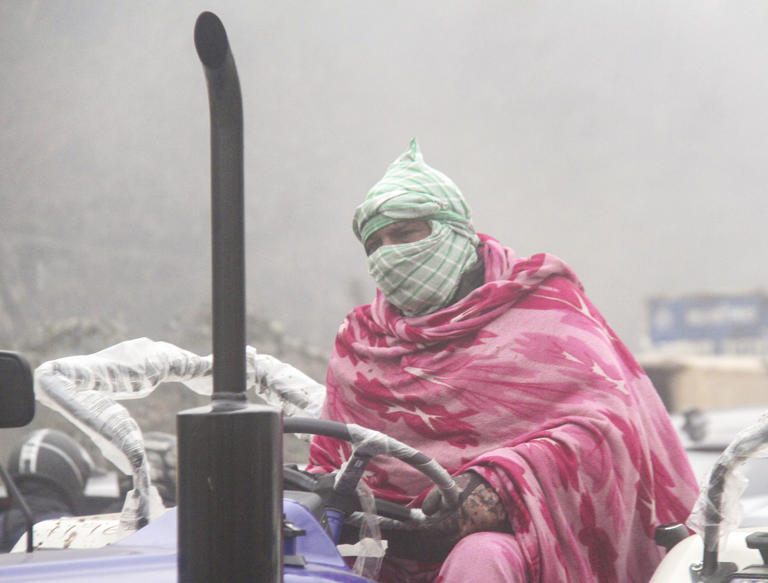 Early morning dense fog in north India kills 4 in vehicle collisions as ...