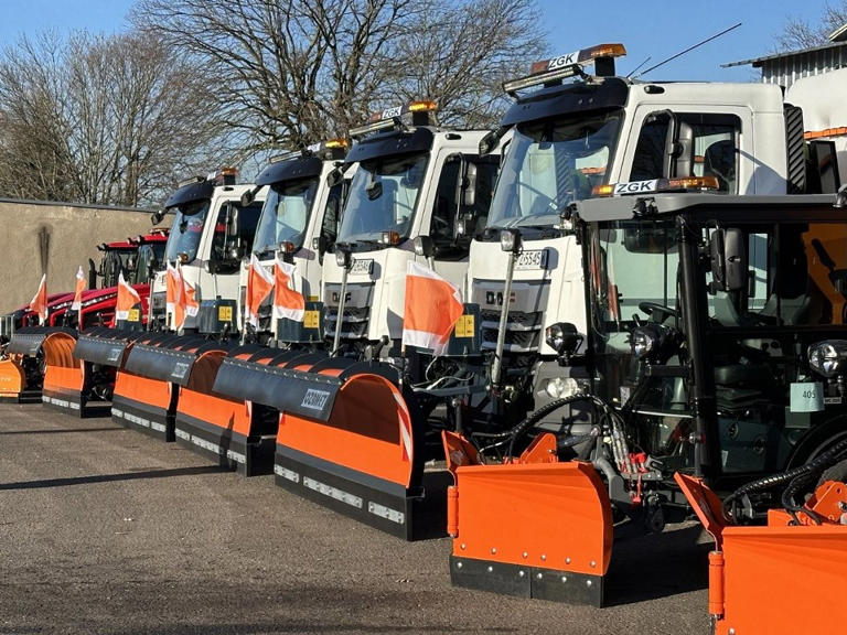 Pierwszy raz ze śniegiem w całej Zielonej Górze walczy ZGK. Jaką ocenę ...