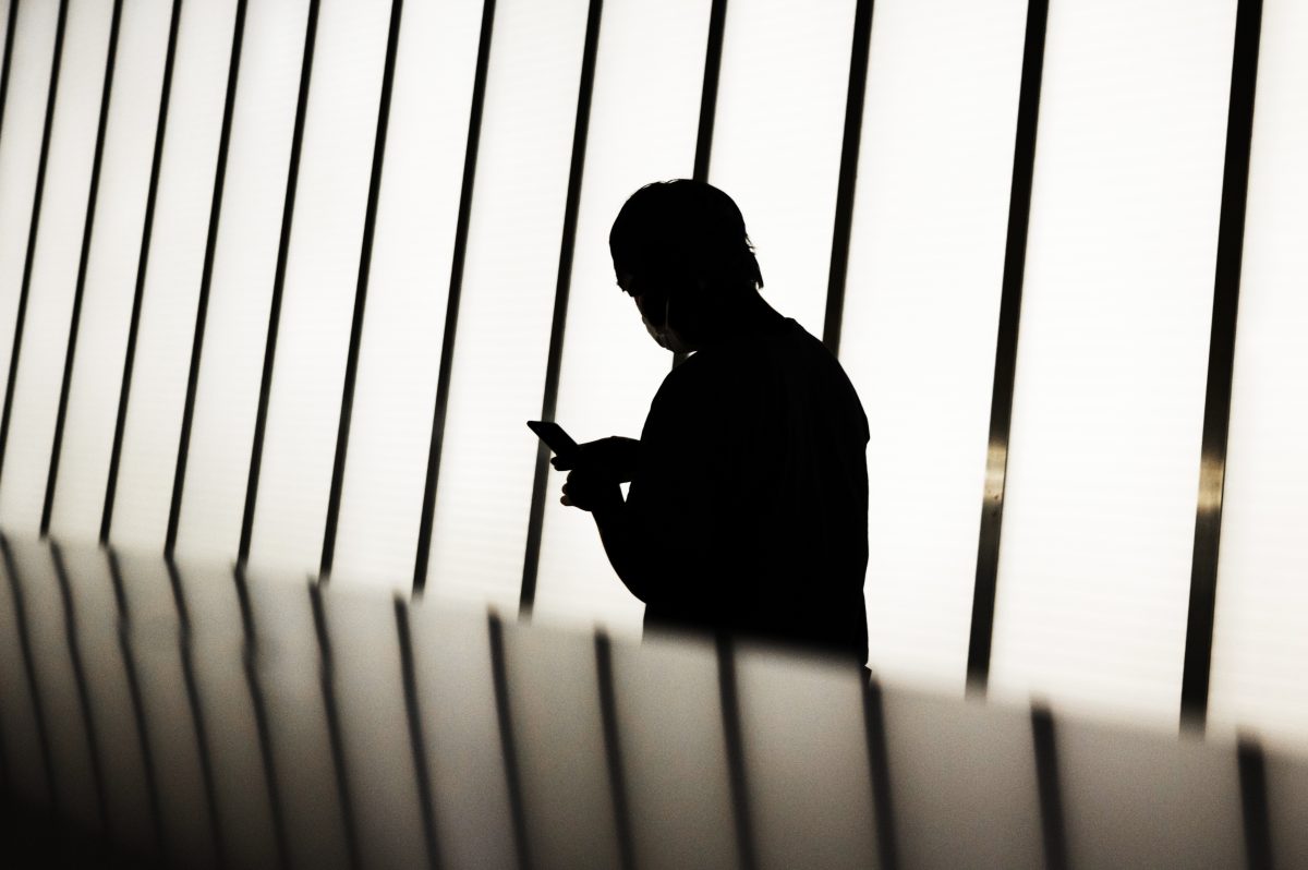 Catania: perseguita ex compagna presentandosi su luogo di lavoro ...