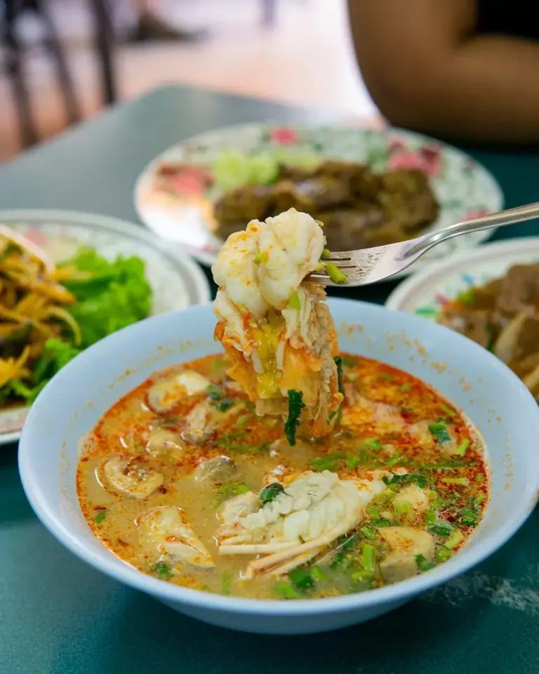 5 signs a Thai restaurant is truly traditional, even with a short menu