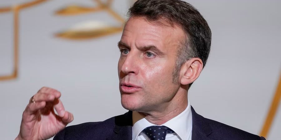 France considers sending 6,000 troops to Ukraine after peace deal