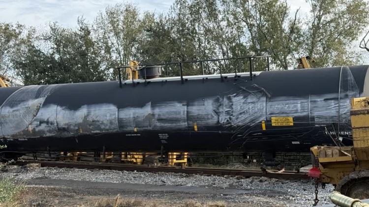 All rail cars removed, roads reopened after 17-car Union Pacific ...