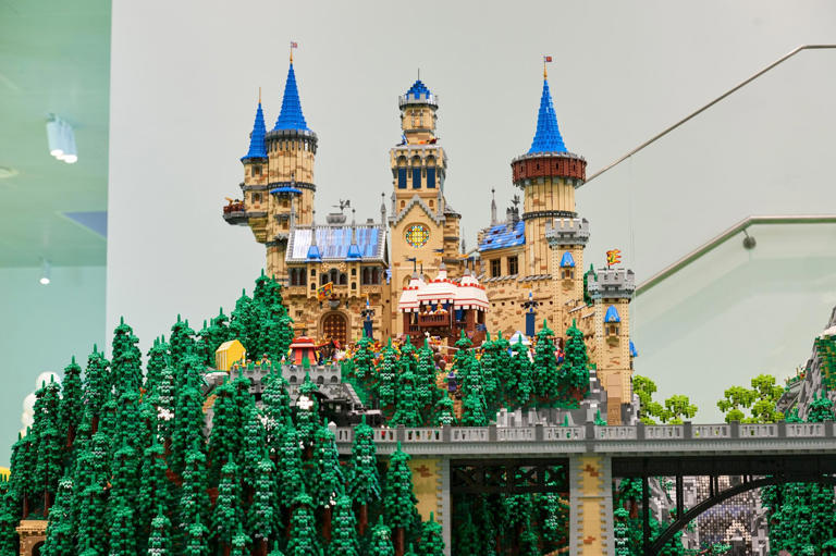 Edinburgh Airport: 10 great new flight routes you can book from ...