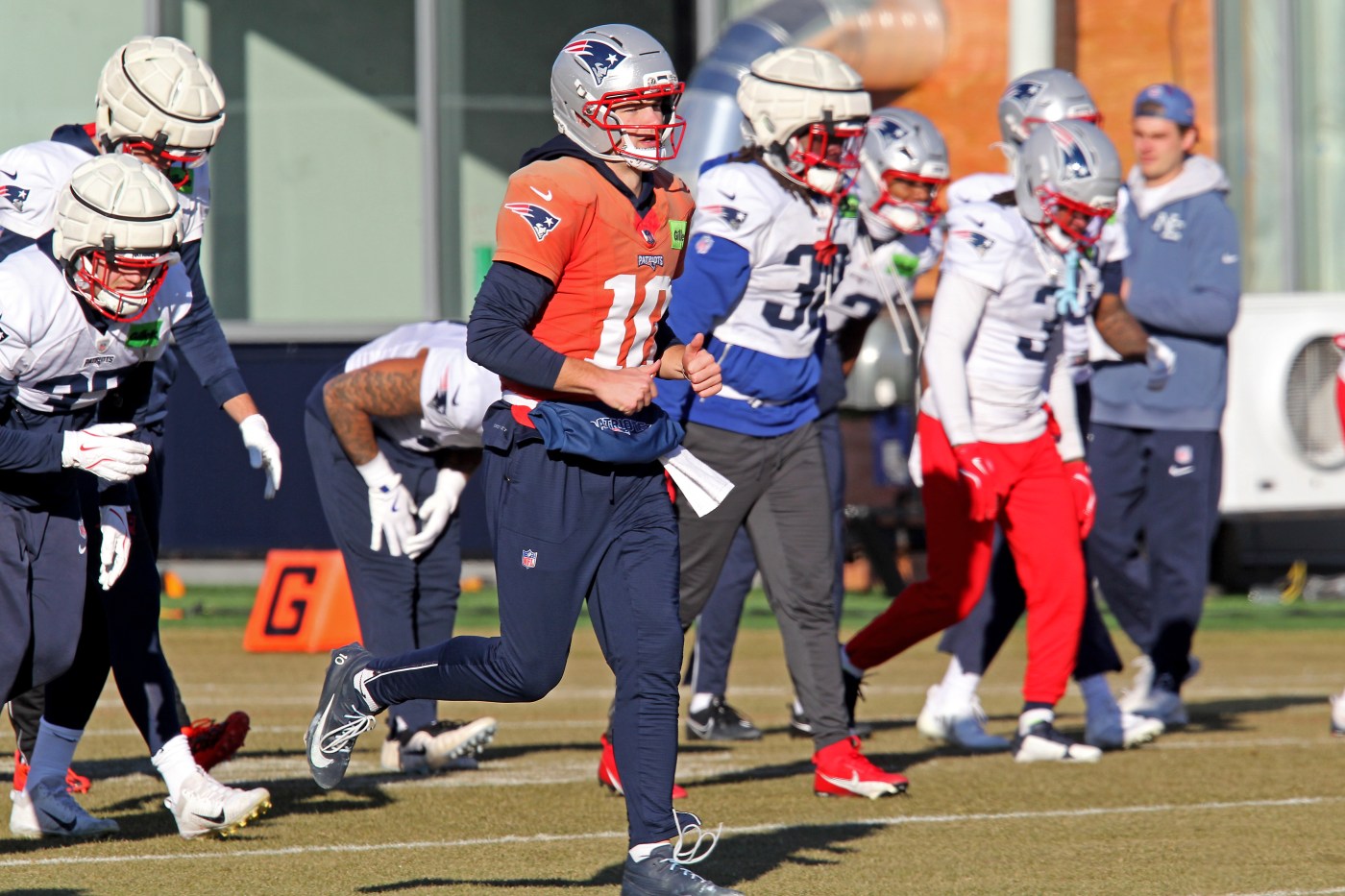 Patriots get great news at Wednesday practice before Texans playoff game