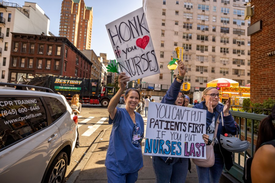 Contract negotiations continue as NYC nurses union threatens strike