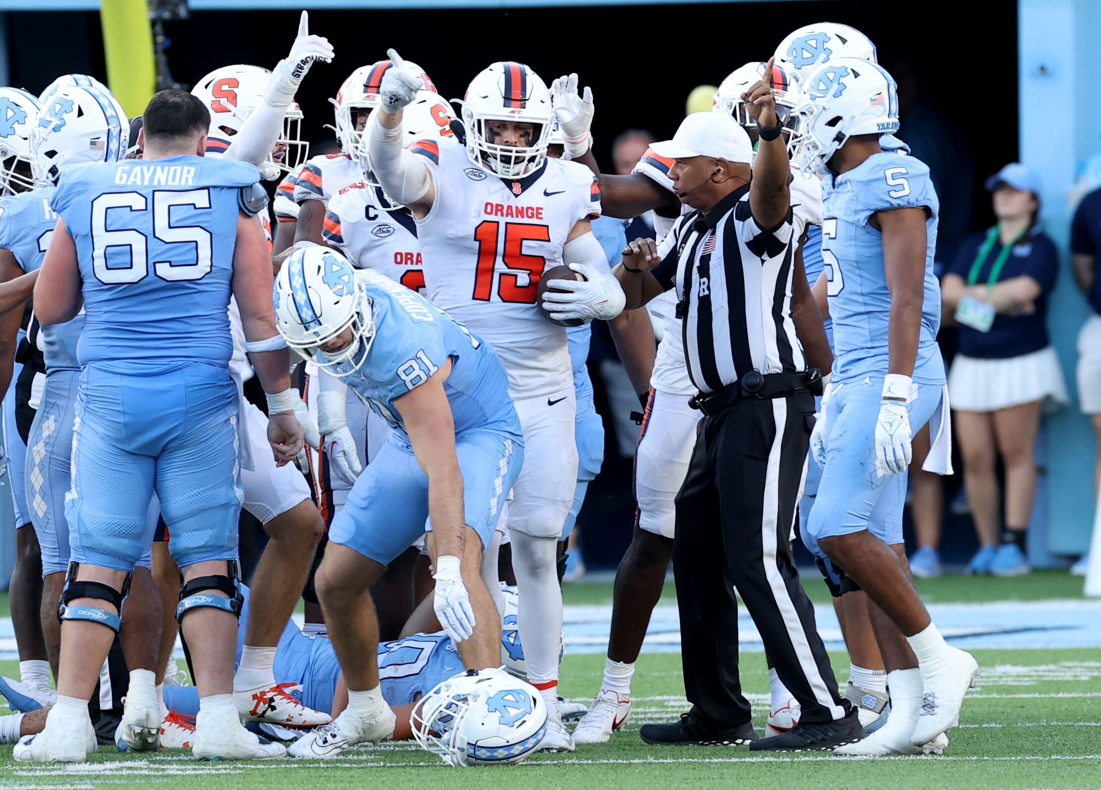 Former Syracuse football linebacker transfers to ACC rival