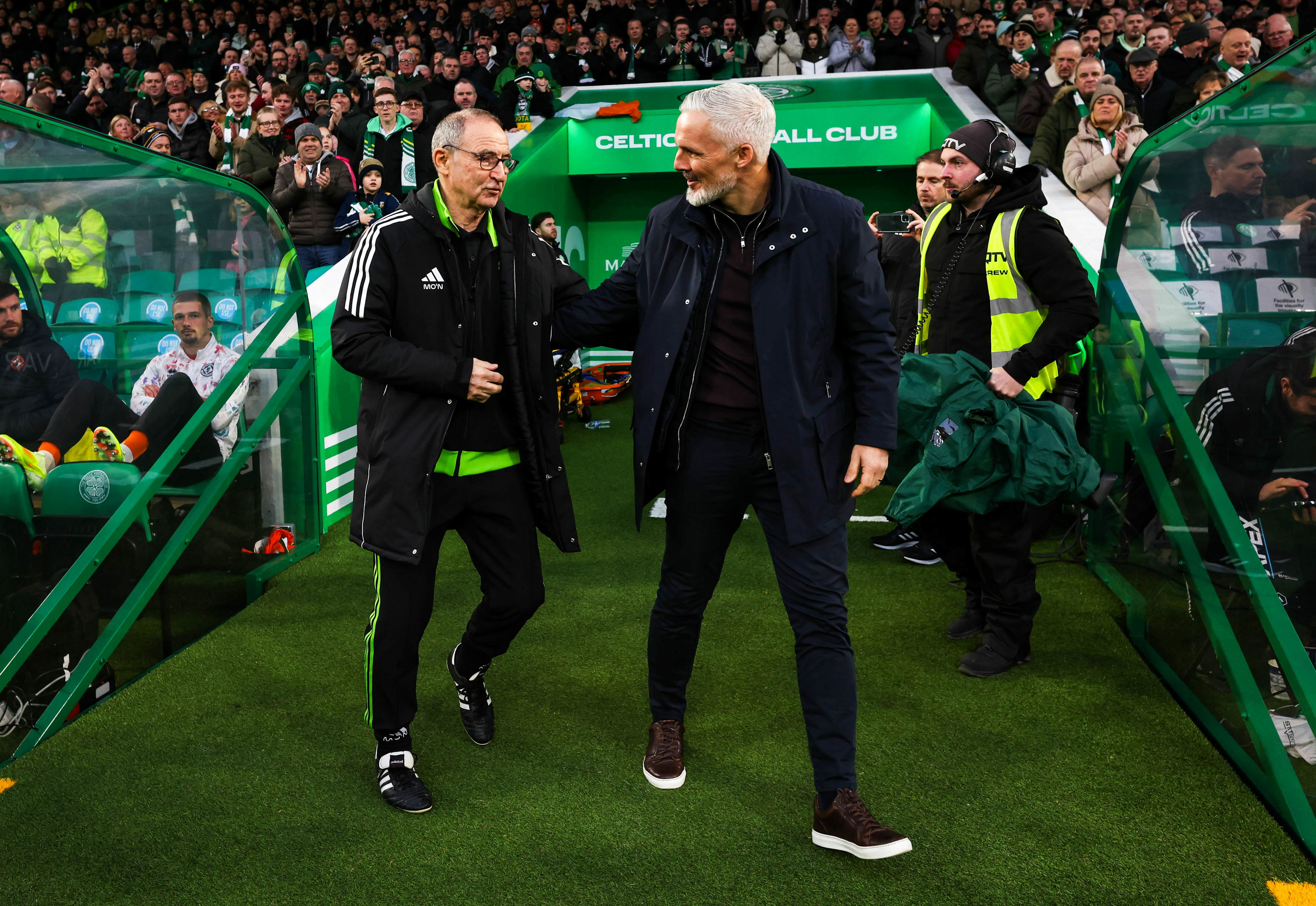 Rangers wait on £12m man, Celtic explain decision, Hibs 'ramp use ...