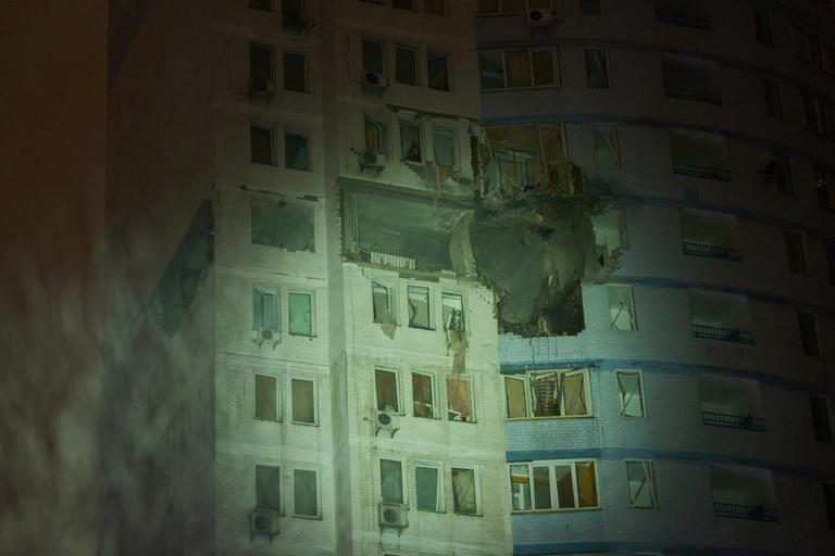 Russian attacks devastate Ukraine’s power grid, leaving Kyiv without ...