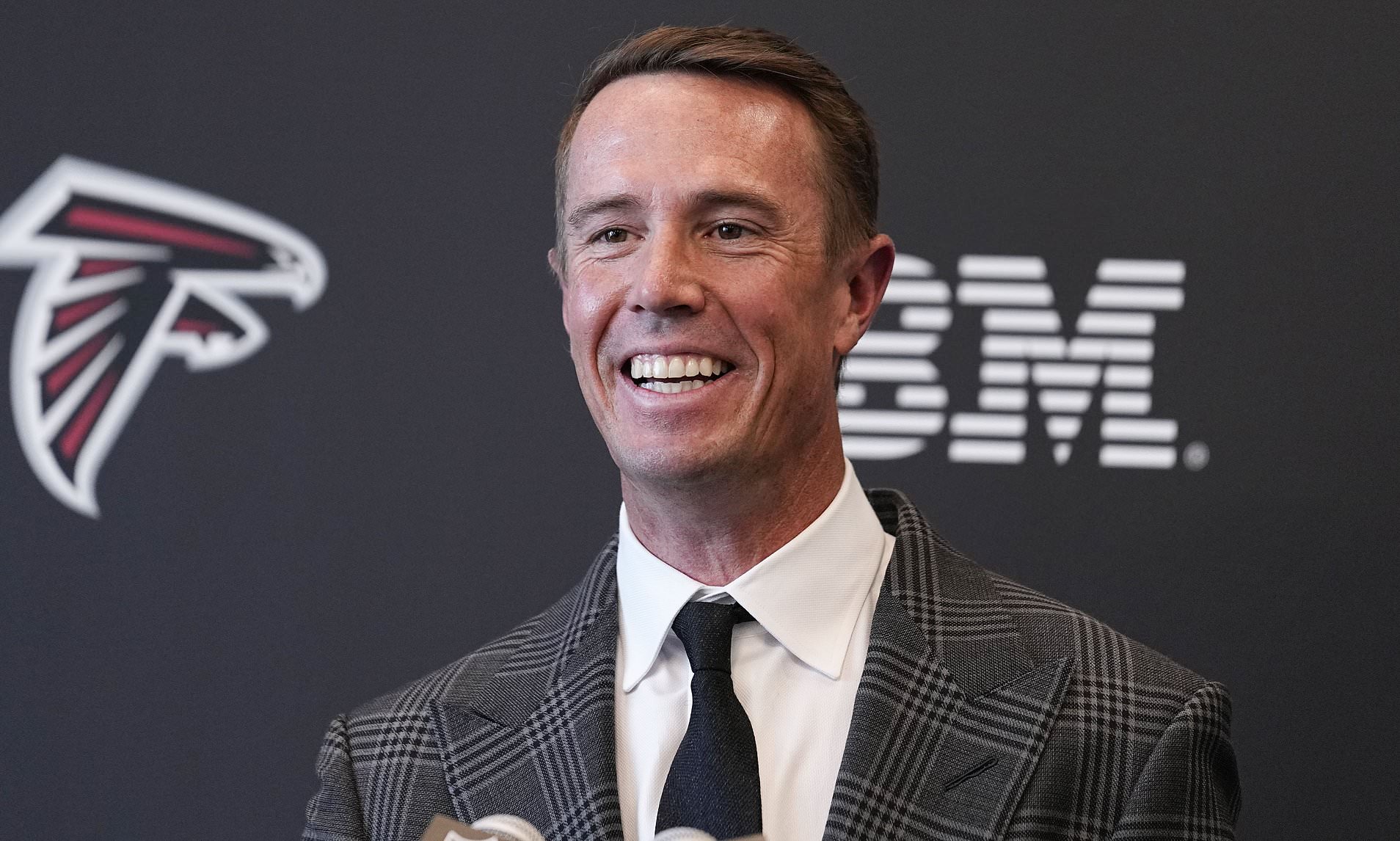 Legendary NFL quarterback makes huge return to his old team in new role
