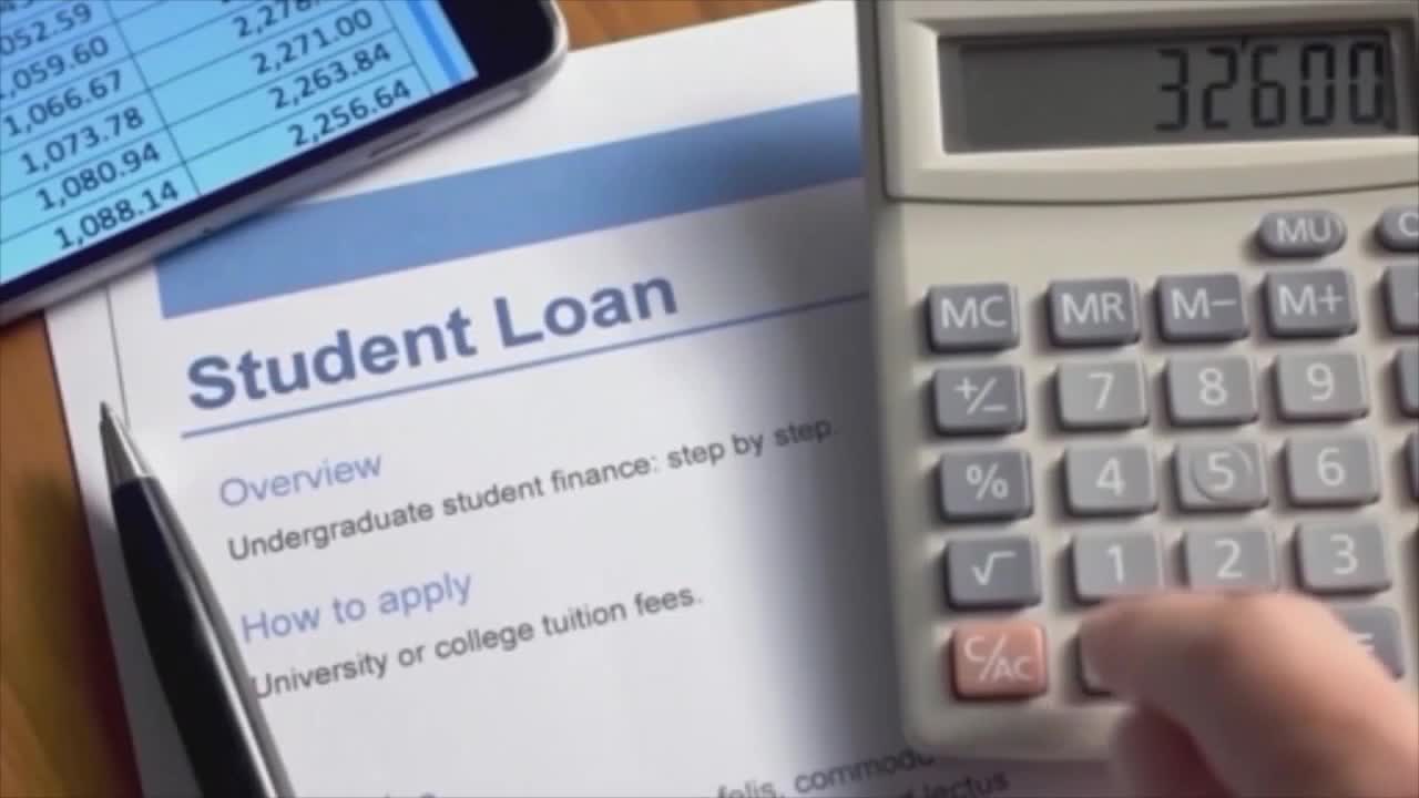 Student loan default notices could cost borrowers 15% of their paychecks