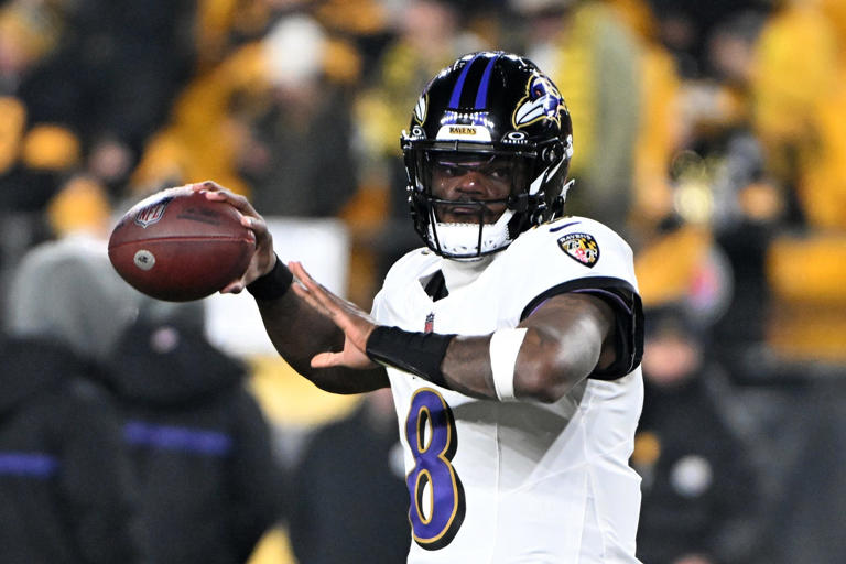 Hall of Fame WR calls on Ravens to hire a coach who elevates Lamar Jackson