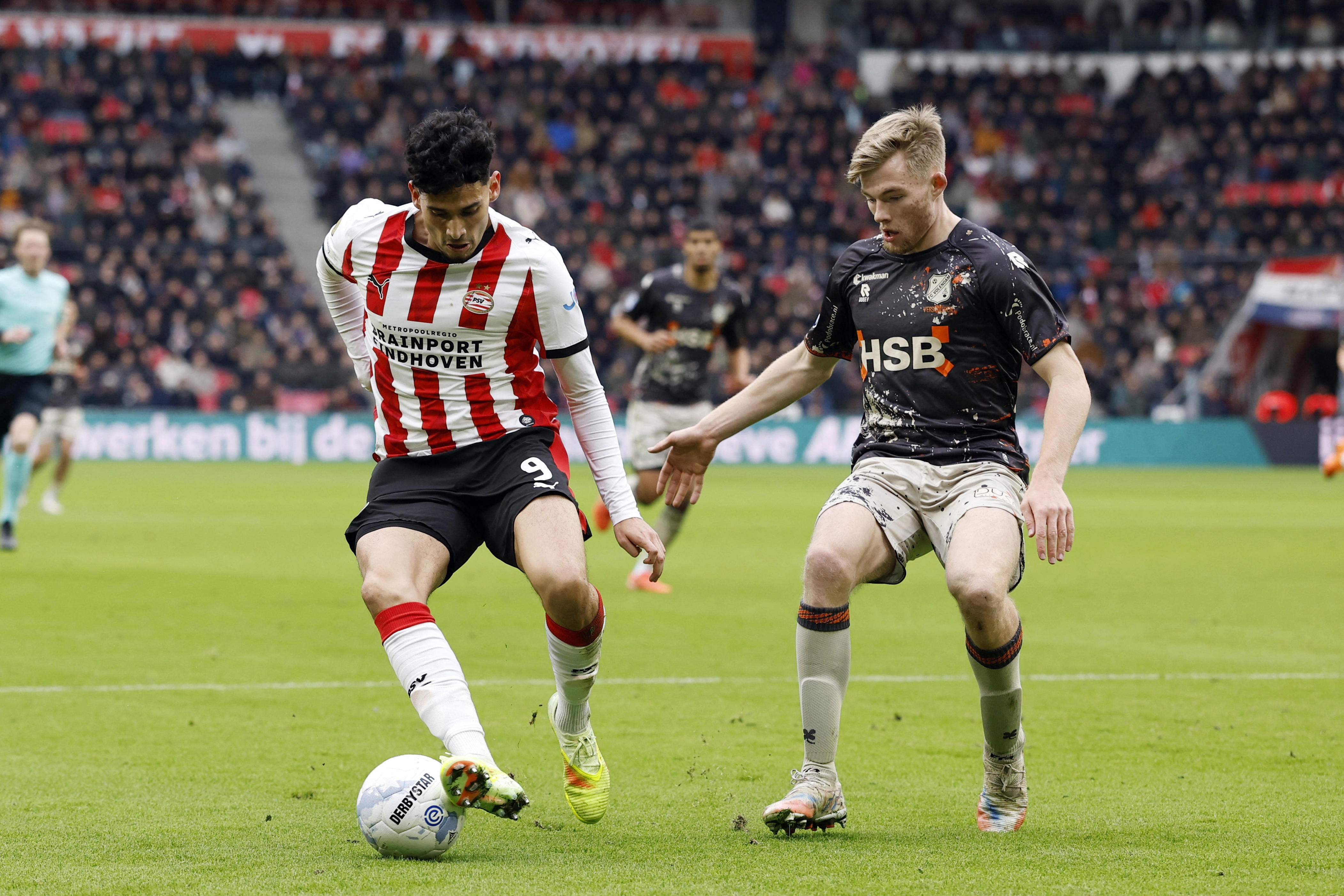 USMNT striker Ricardo Pepi suffers gruesome arm injury with PSV