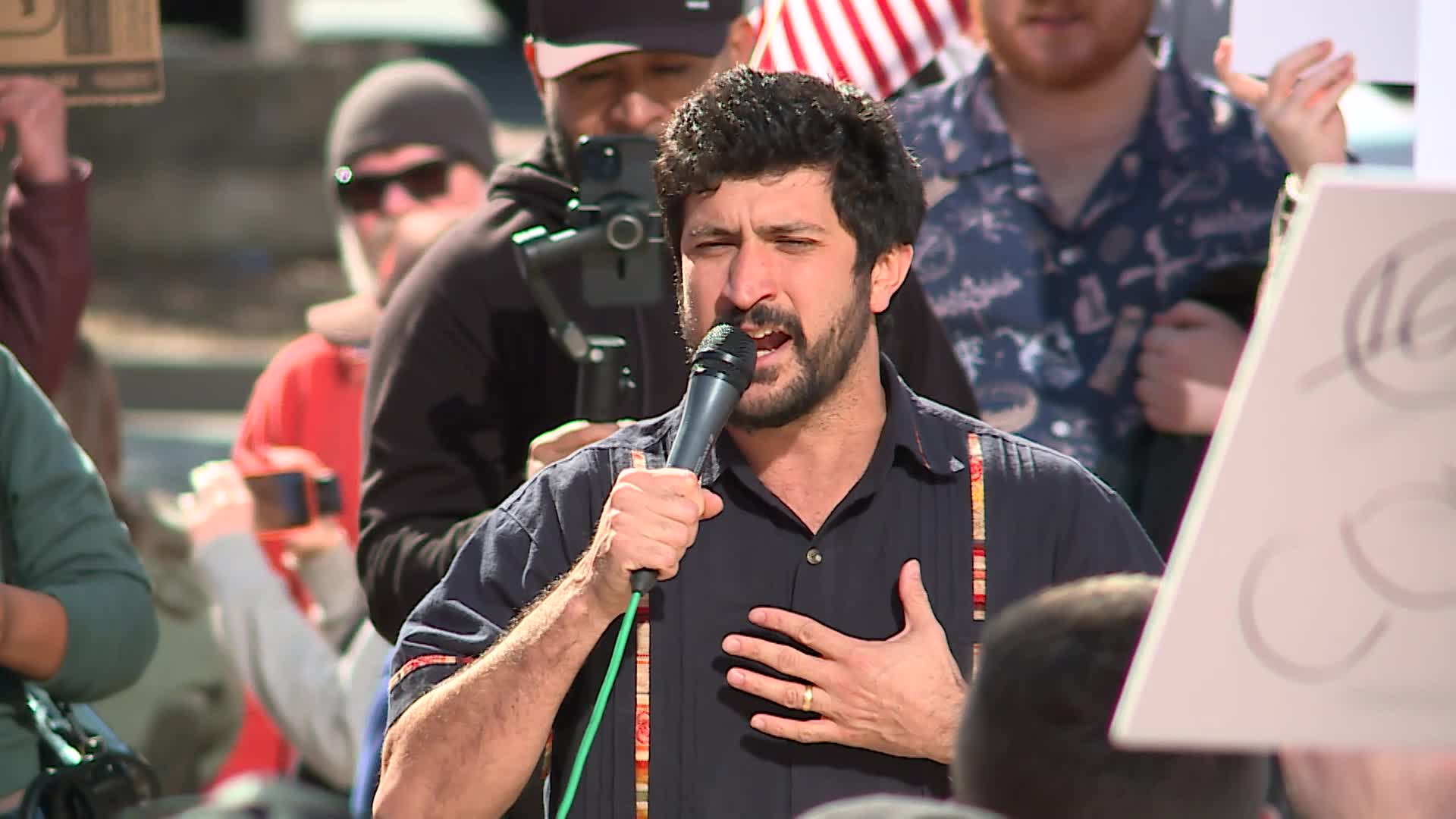 US Rep. Greg Casar speaks at anti-ICE protest