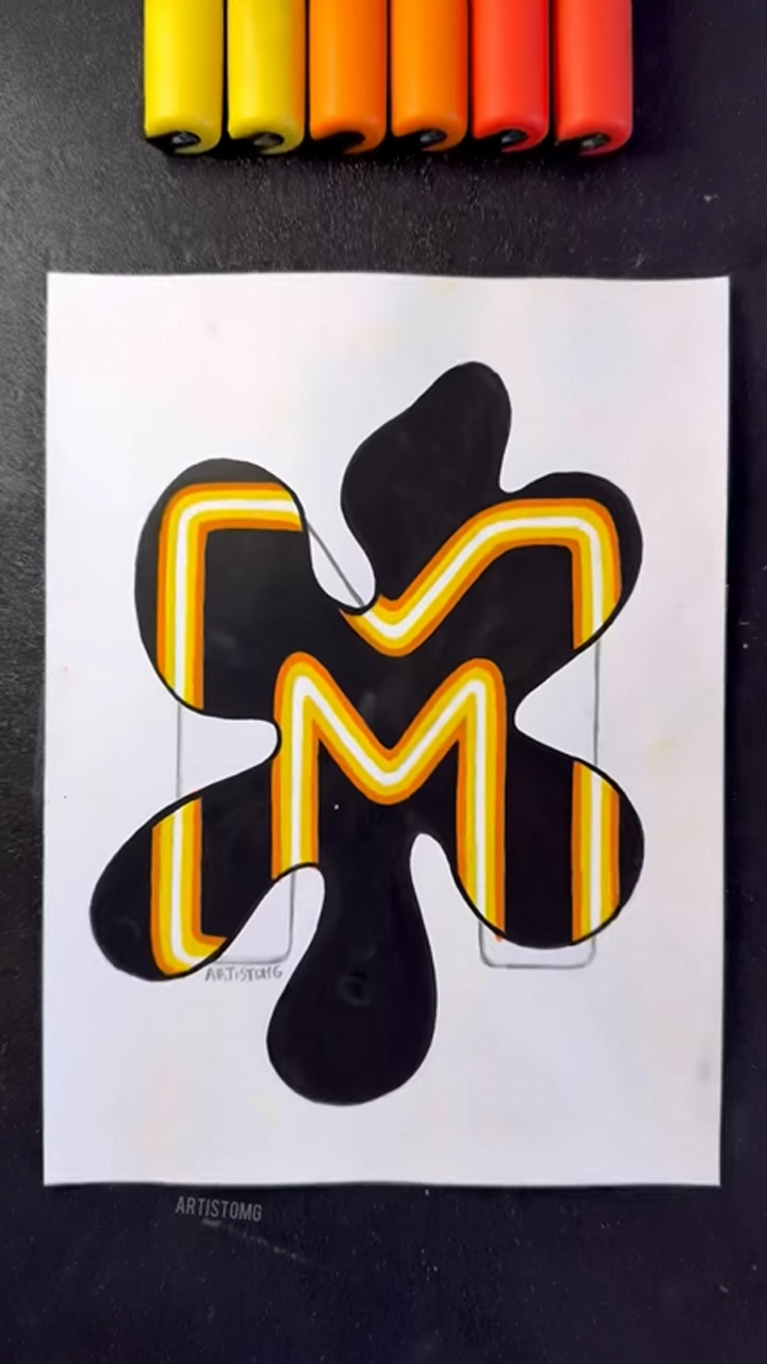 Creating the letter M with a glow effect
