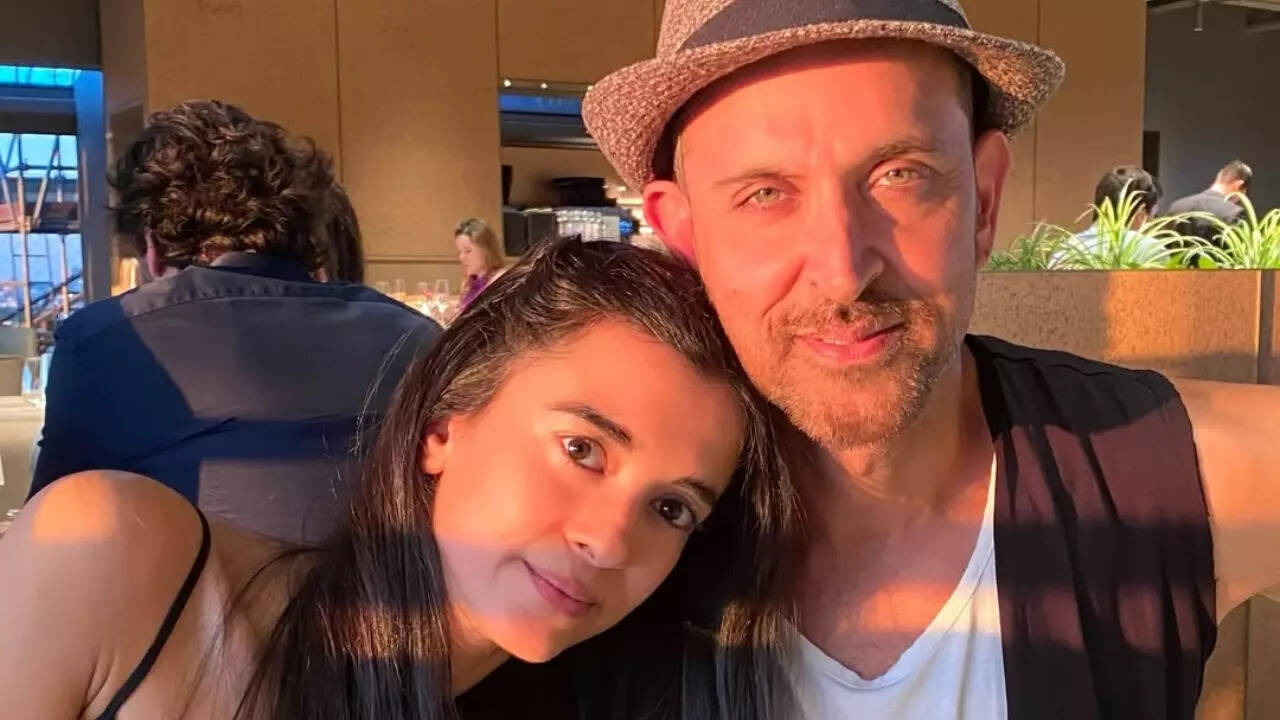 Saba Azad drops romantic post for Hrithik Roshan on his birthday with ...