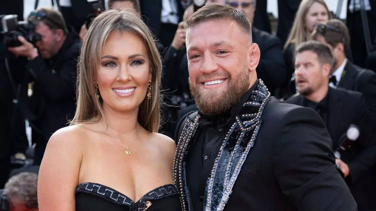 Absolutely too cute: Conor McGregor fans are over the moon as UFC ...