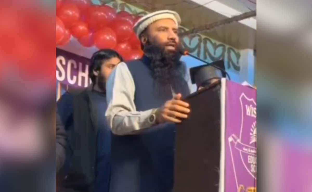 Lashkar No. 2 makes speech at Pak school, boasts of army links