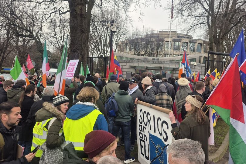 Anti-US rally met by Venezuelan counter-protesters in Dublin