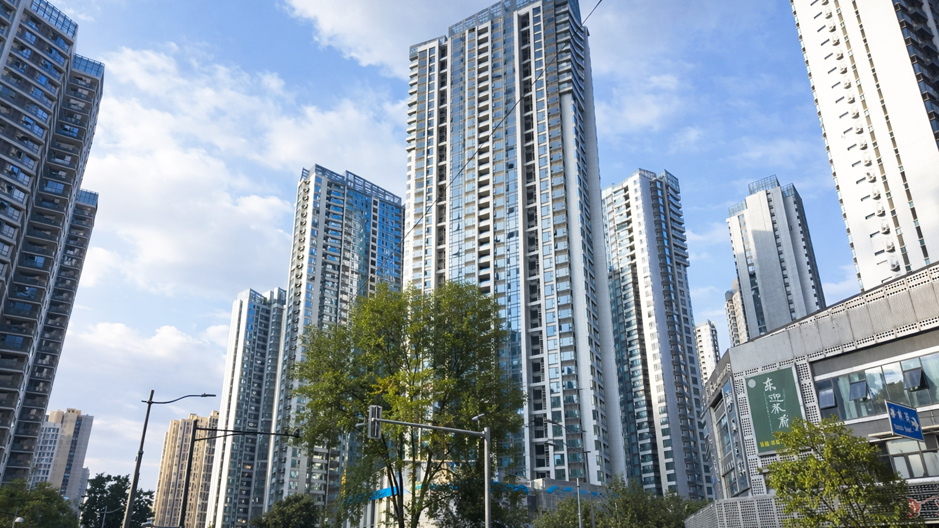 High-rise homes shape China’s city life