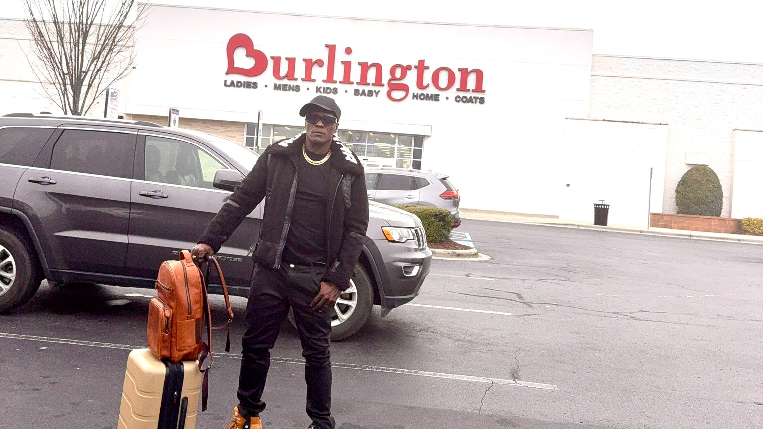 R-Truth apologizes to fans for missing SmackDown