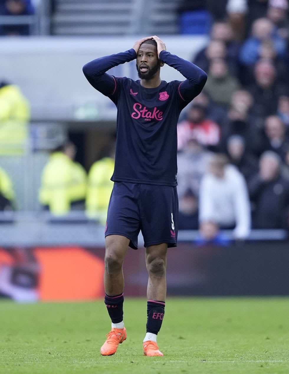 Everton set unwanted 23-year record after failing to score penalties in ...