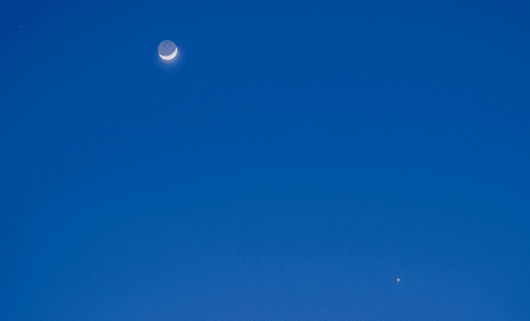 Don't miss this incredible celestial pairing of the moon and Spica this ...