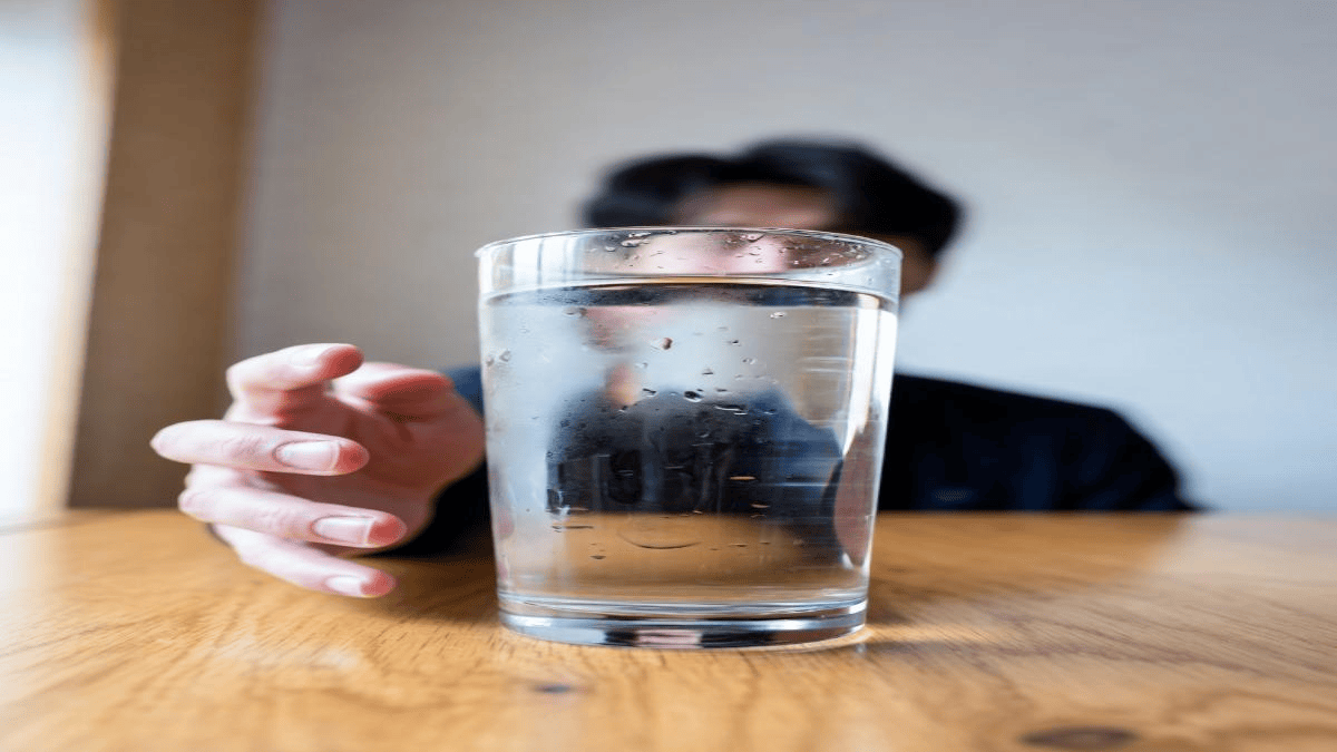 Constantly thirsty no matter how much you drink? Doctors warn it could ...