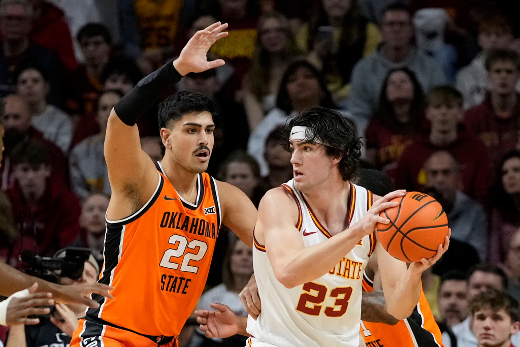 No. 3 Iowa State takes control late in 1st half vs. Oklahoma State and ...