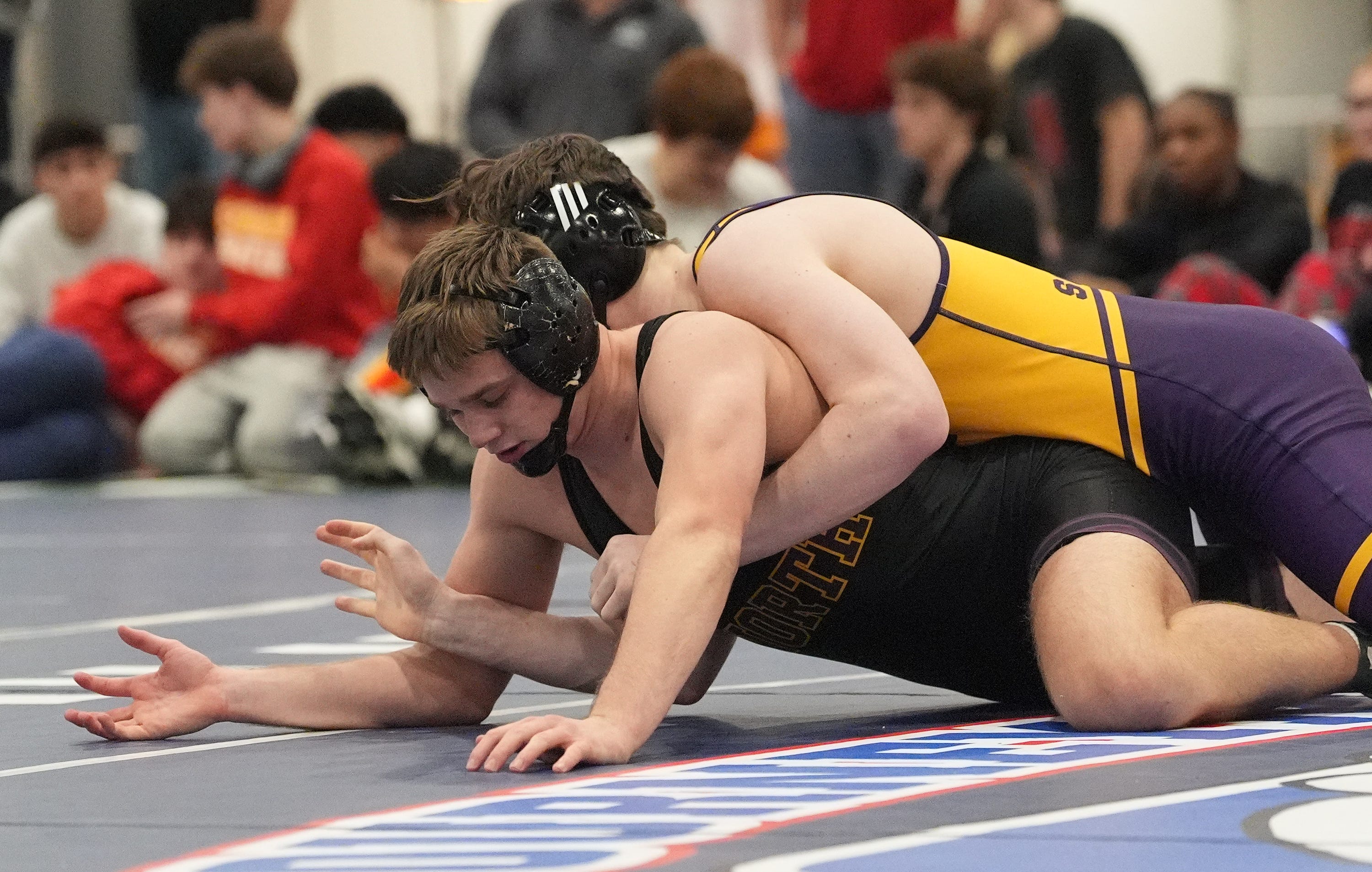 Shoreline, Somers tournaments on Jan. 12 week wrestling scoreboard