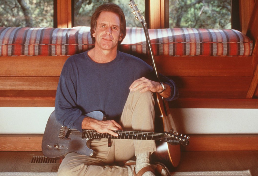 Bob Weir, Grateful Dead guitarist and founding member, dies at 78