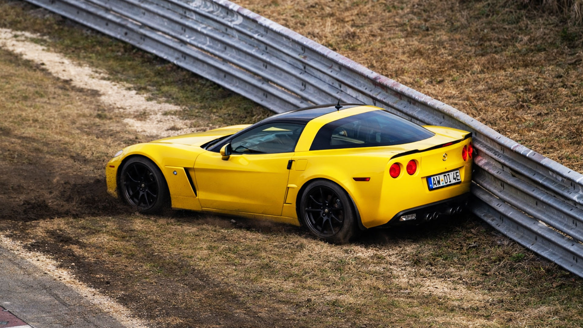 Car hits barrier during Touristenfahrten Nordschleife