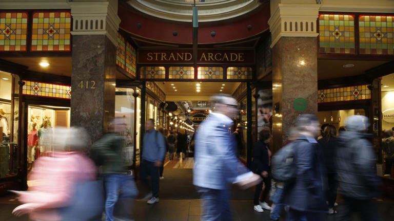 'Perfect storm': Aussies face financial stress