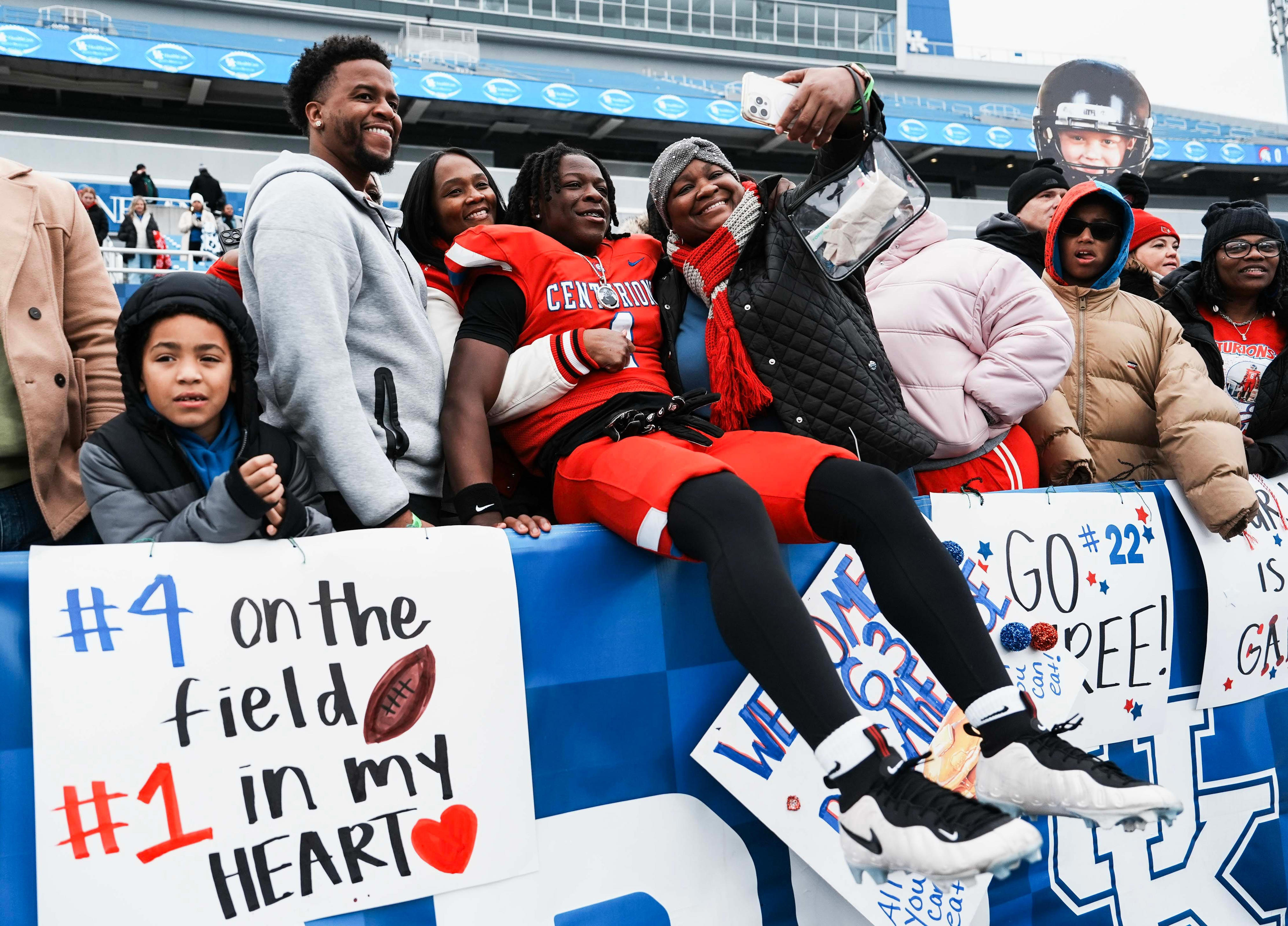 CAL stars Ja'Hyde Brown and Garyon Hobbs commit to Indiana football