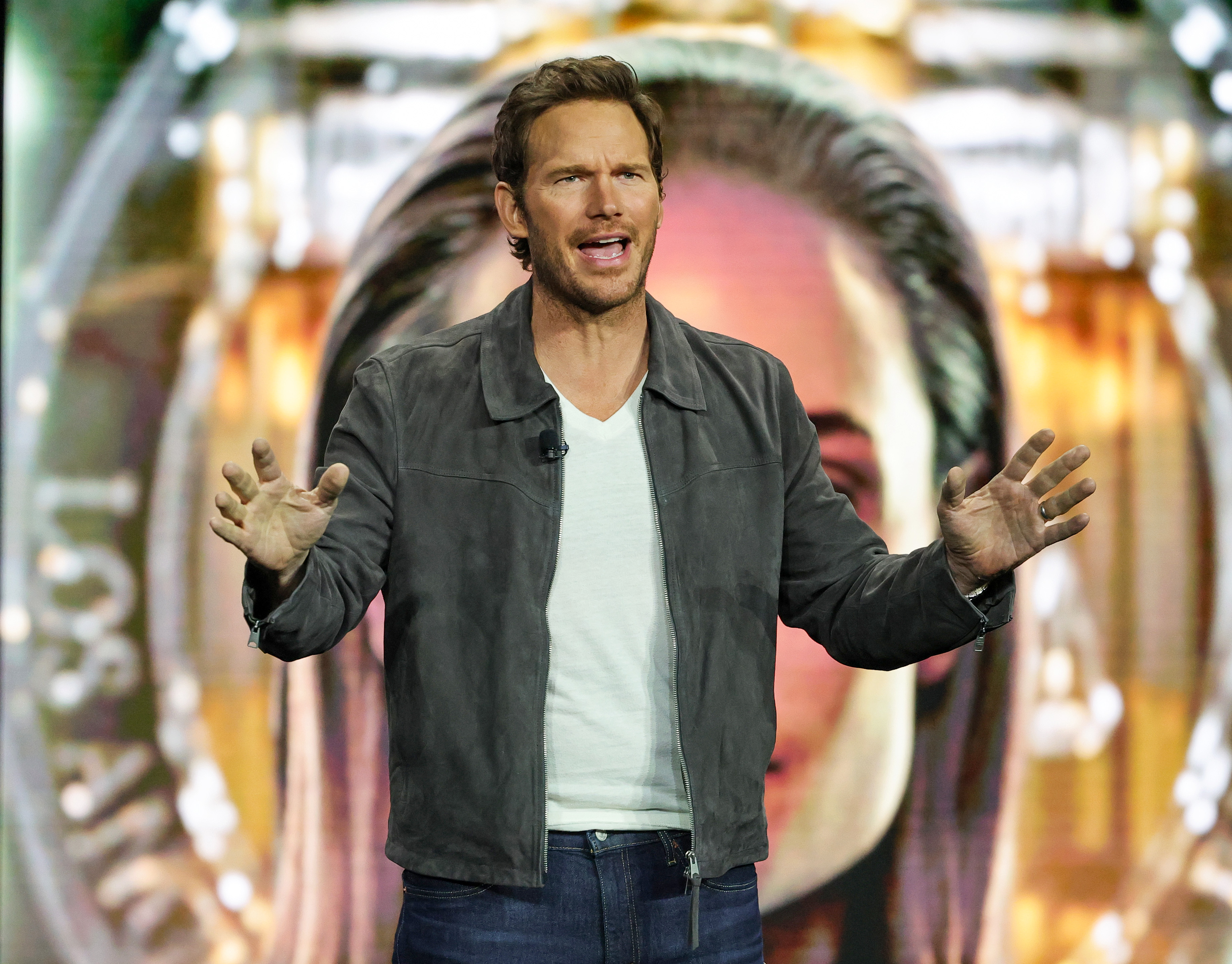Chris Pratt 'not sure what to do' with massive Christmas gift father-in ...