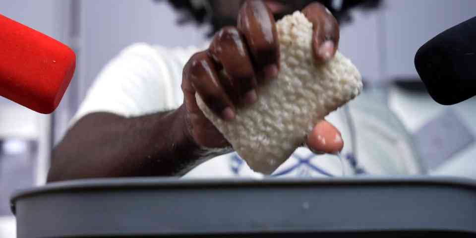 Cozy bonsai cleaning & hand peel with Dove soap – relax & sleep