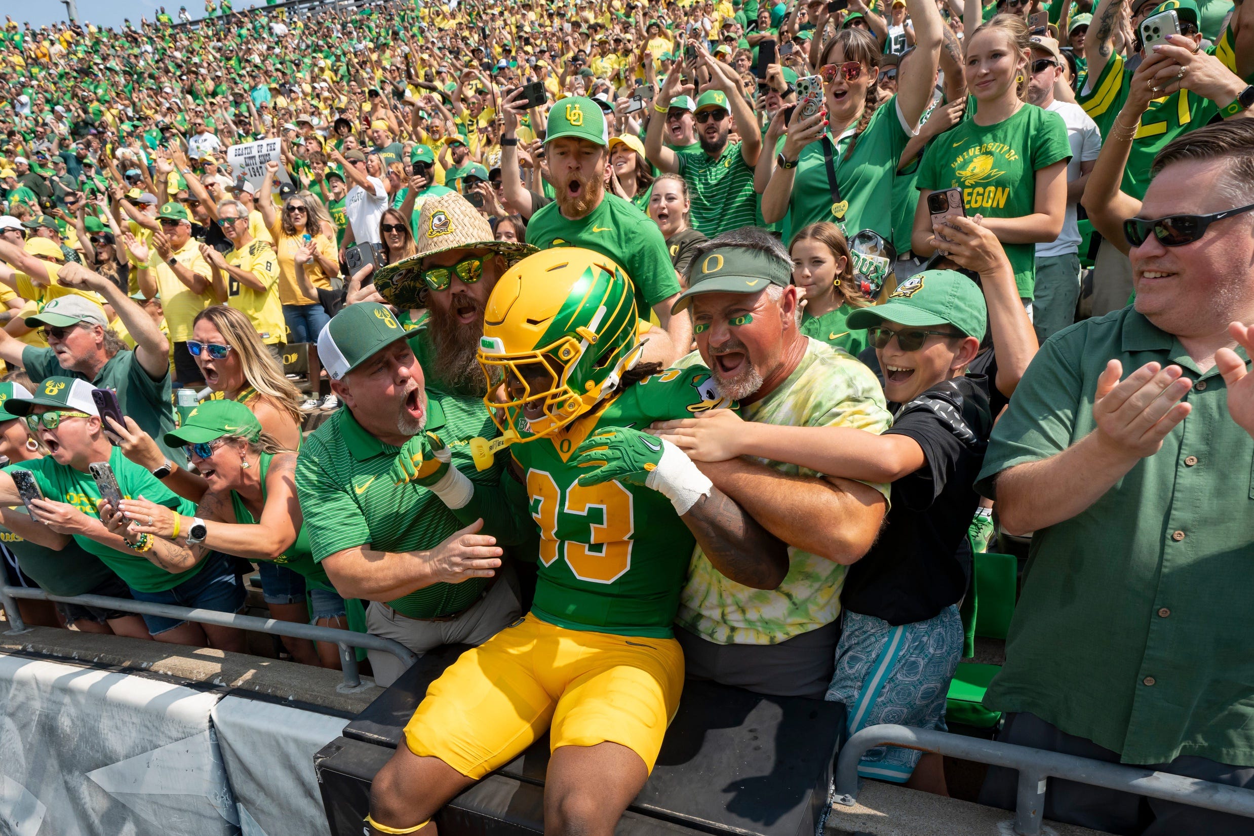 Kamar Mothudi becomes fourth Oregon Duck to follow Tosh Lupoi to Cal
