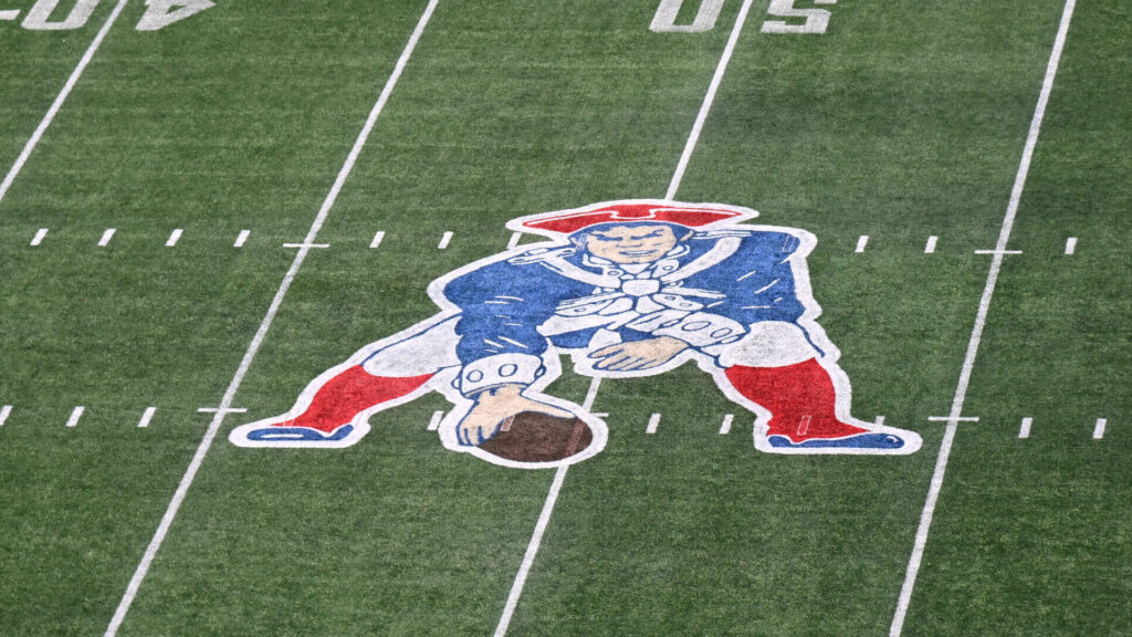 Patriots accused of stealing old Eagles playoff motto