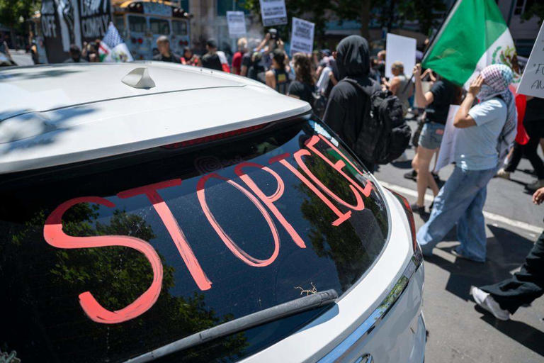 ICE agents are cowards, says former Sacramento cop | Opinion